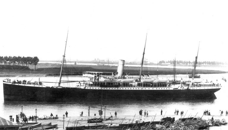 Union-Castle Line - Shipping Today & Yesterday Magazine