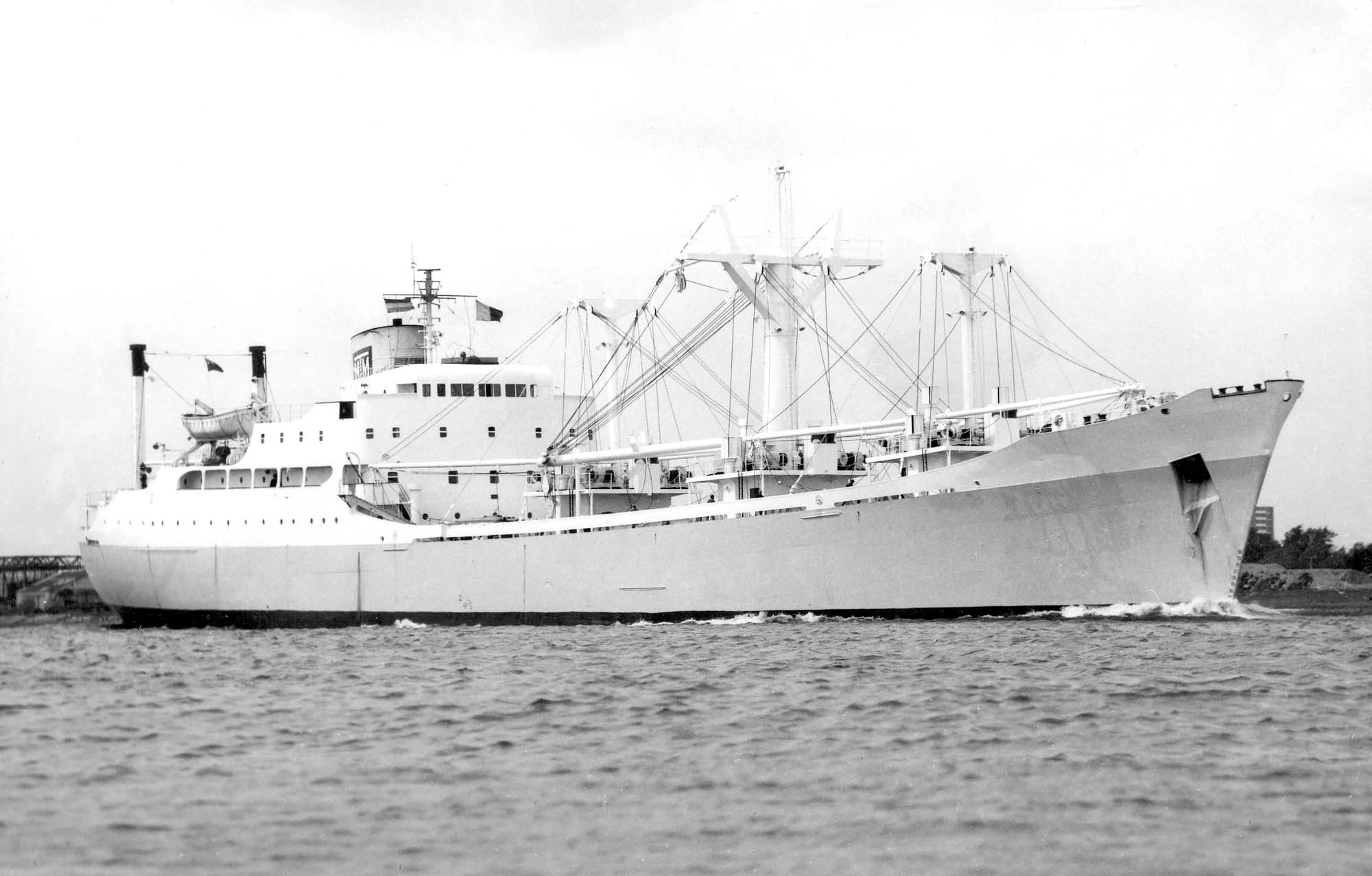 Unknown Ship - April 2018 - Revealed - Shipping Today & Yesterday Magazine